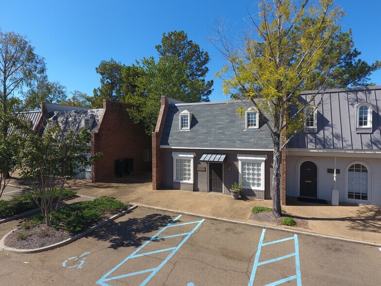 2625-2639 Ridgewood Rd, Jackson, MS 39216 - Eastover Commons | LoopNet
