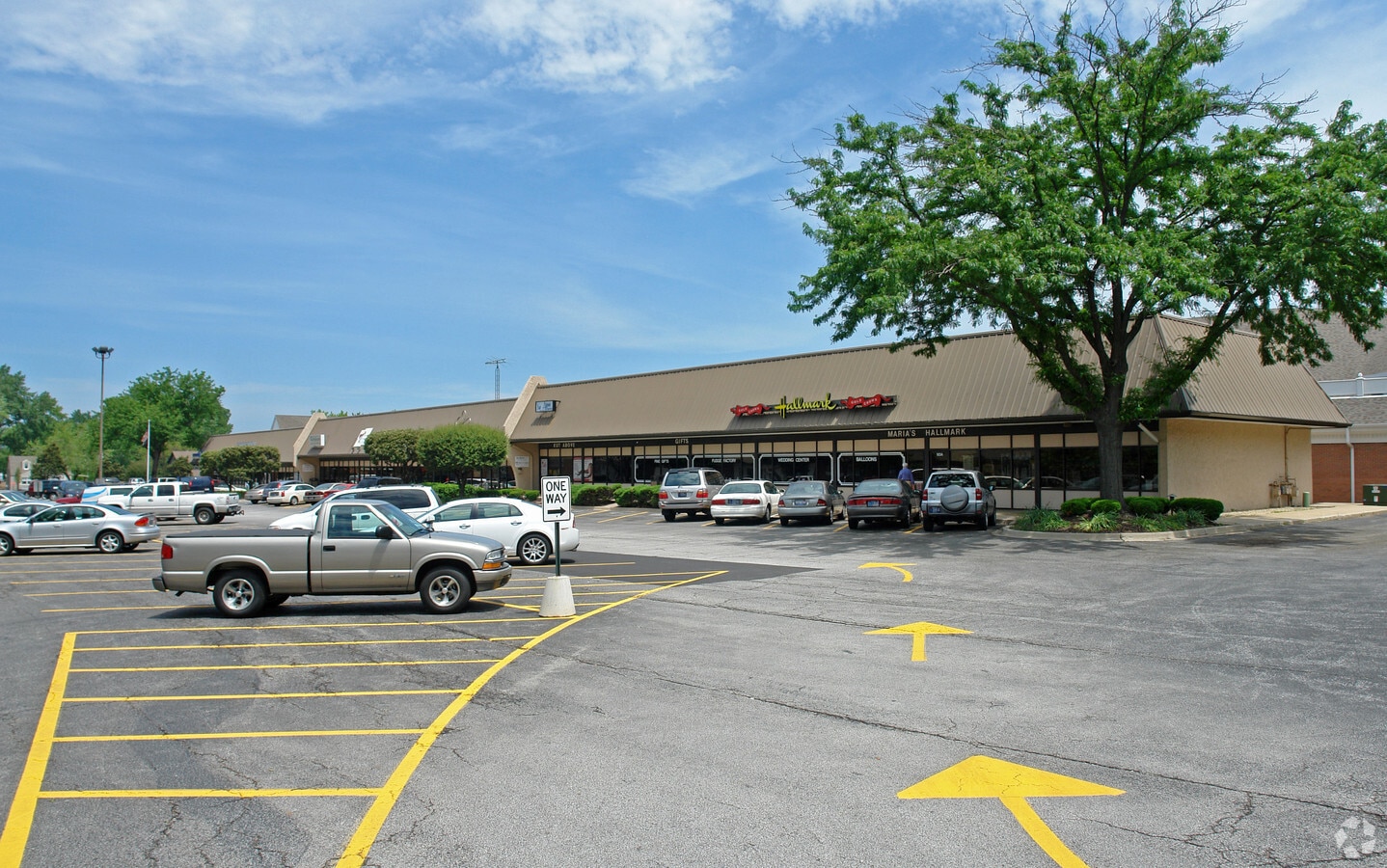 825-923 Ridge Rd, Munster, IN 46321 | LoopNet