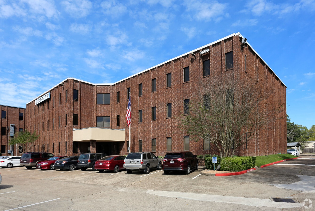 9600 Long Point Rd, Houston, TX 77055 | LoopNet