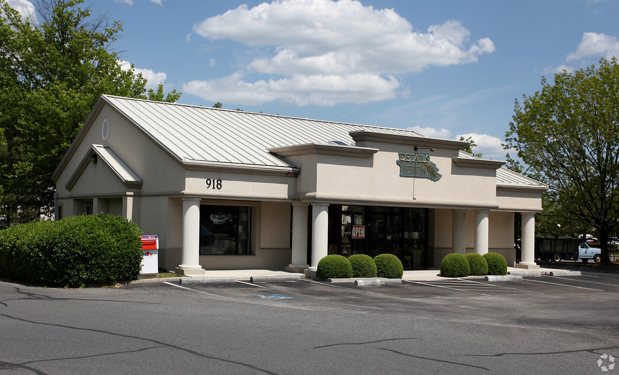 918 Bay Ridge Rd, Annapolis, MD 21403 - Details Interior Design | LoopNet