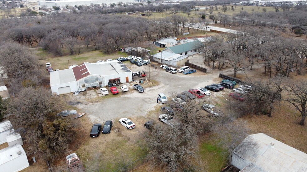 5318 Parker Henderson Rd, Fort Worth, TX 76119 | LoopNet