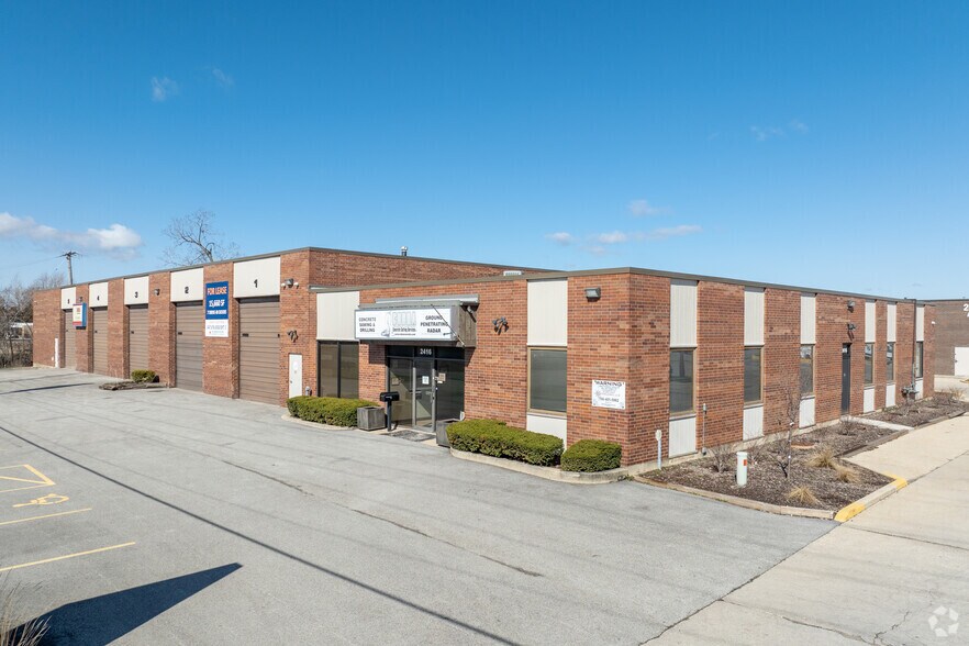 2416 E Oakton St, Arlington Heights, IL 60005 | LoopNet