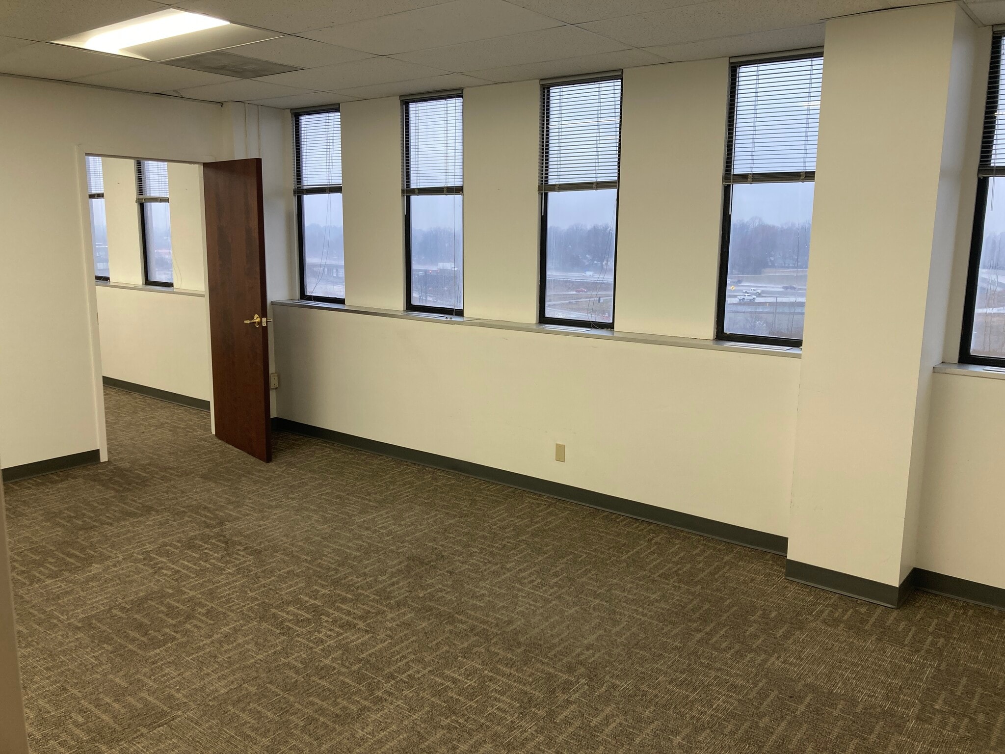 4240 Blue Ridge Blvd, Kansas City, MO 64133 - Blue Ridge Tower | LoopNet