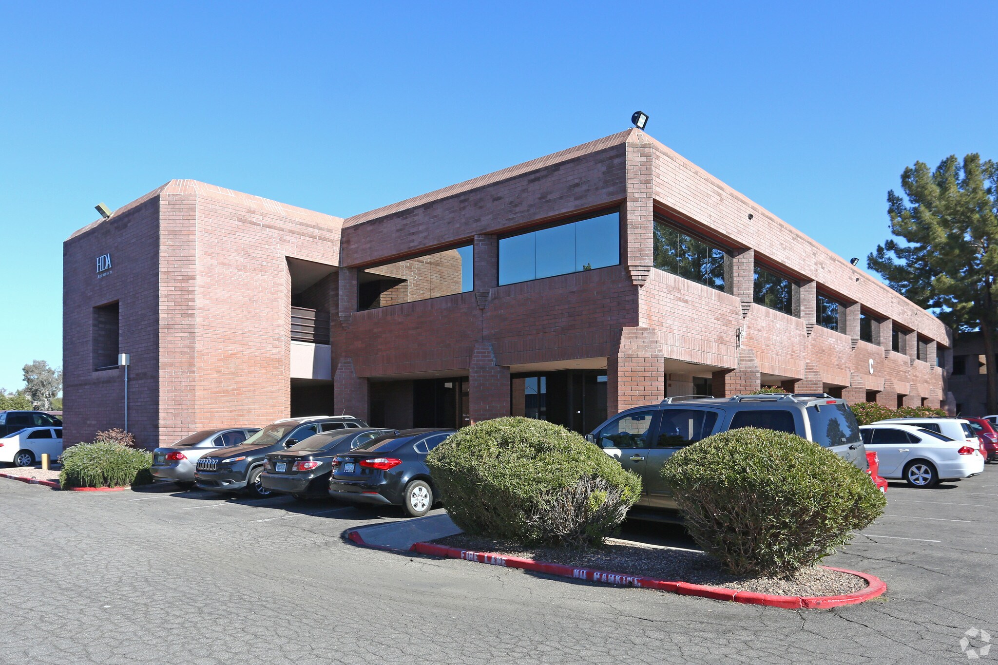 459 N Gilbert Rd, Gilbert, AZ 85234 - Gilbert Commerce Center | LoopNet