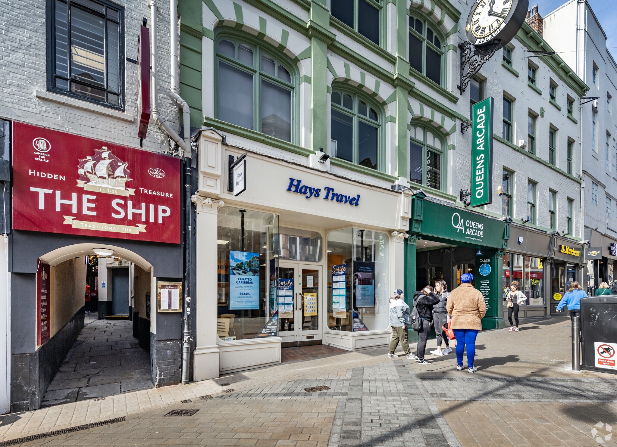 Briggate, Leeds, LS1 6LF - Queens Arcade | LoopNet