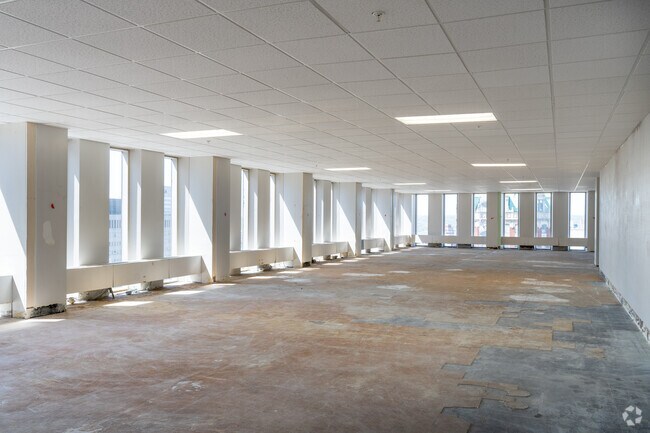 Commercial Real Estate Auctions | LoopNet