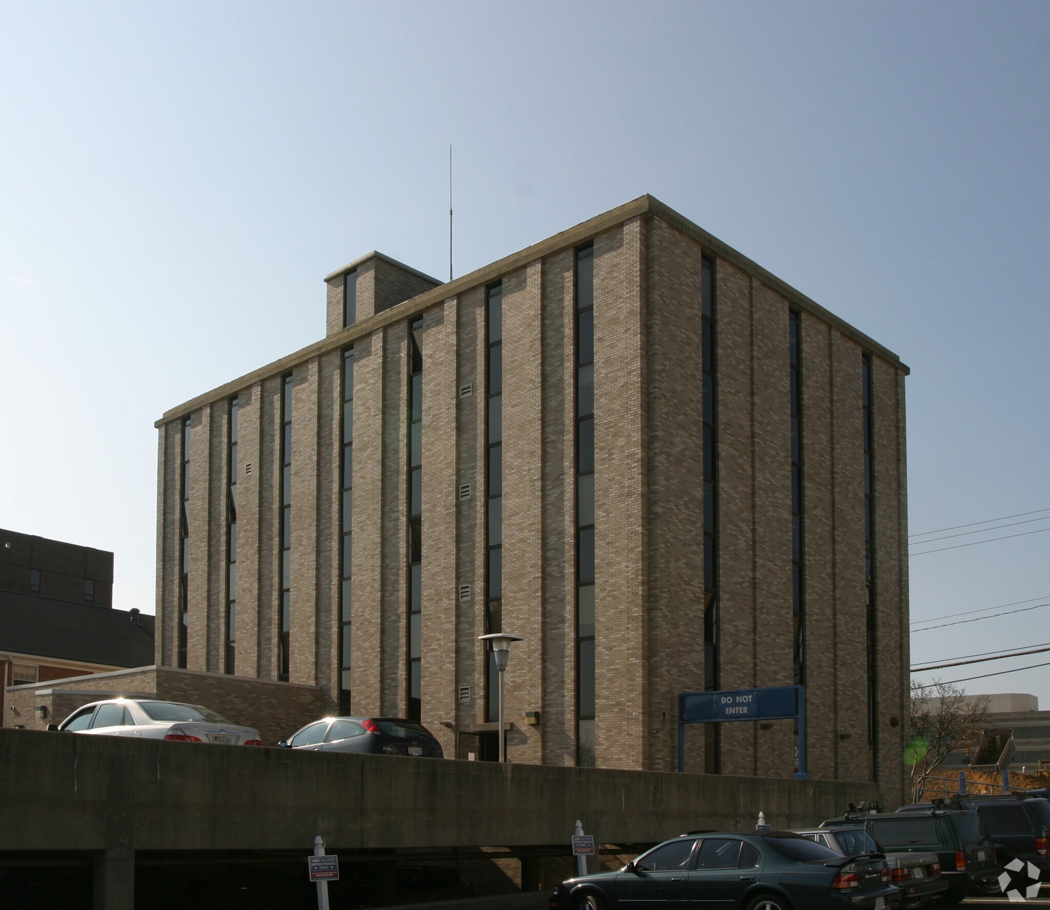 4085 Chain Bridge Rd, Fairfax, VA 22030 - Equity Bldg | LoopNet