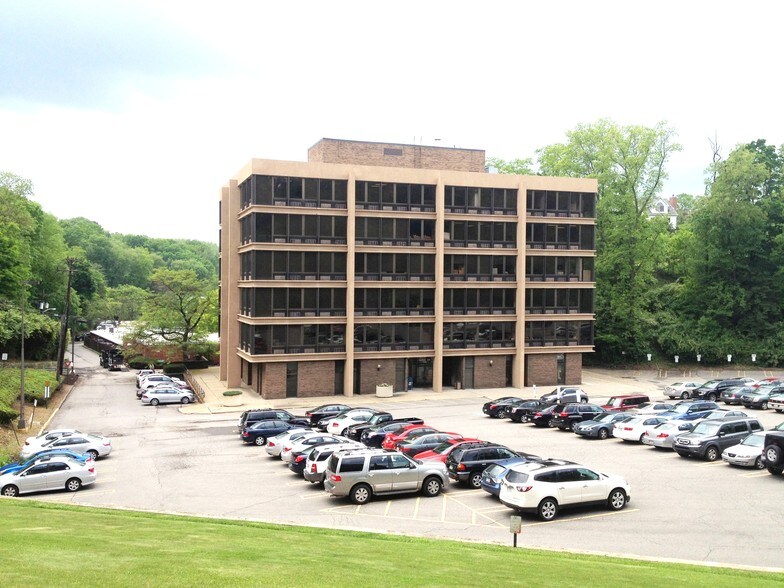 1910 Cochran Rd, Pittsburgh, PA 15220 | LoopNet