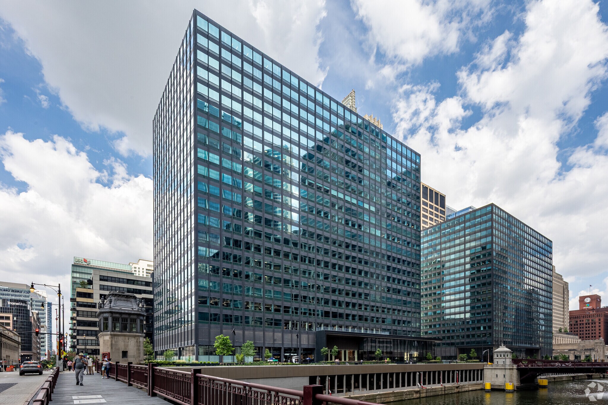 120 S Riverside Plz, Chicago, IL 60606 - Office for Lease | LoopNet