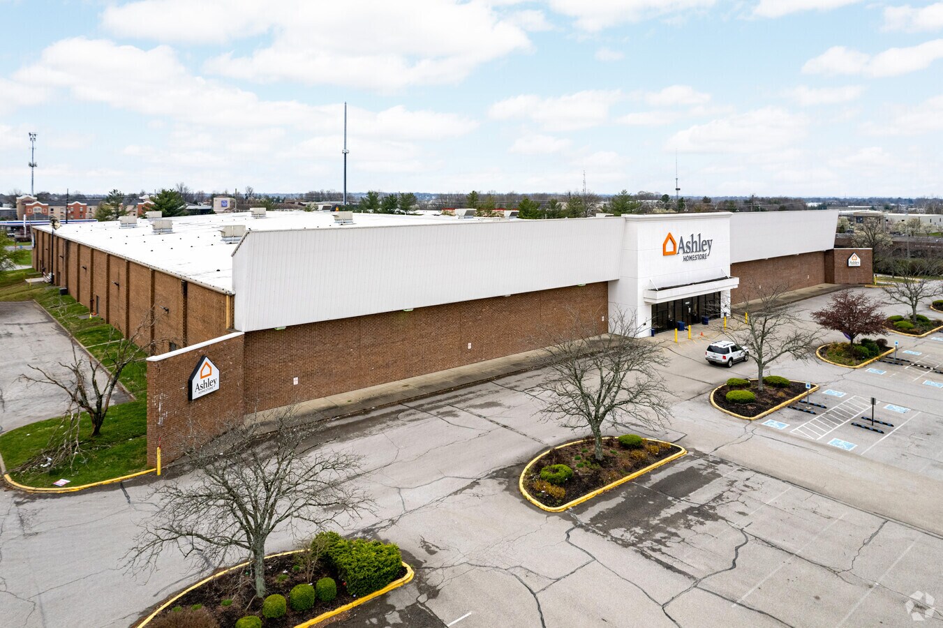 11521 Bluegrass Pkwy, Louisville, KY 40299 - Property Record | LoopNet