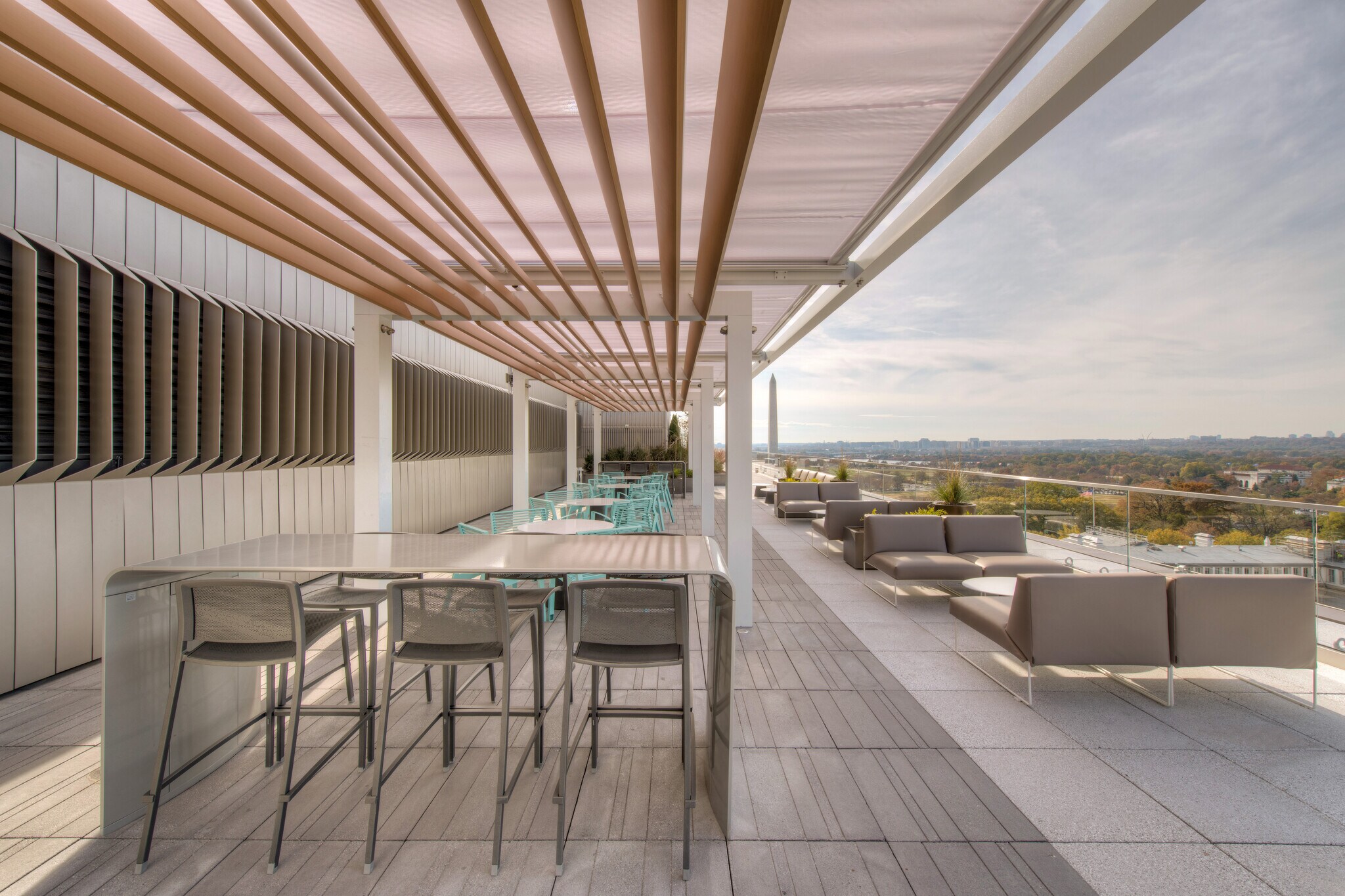 655 15th St NW, Washington, DC 20005 - Metropolitan Square | LoopNet