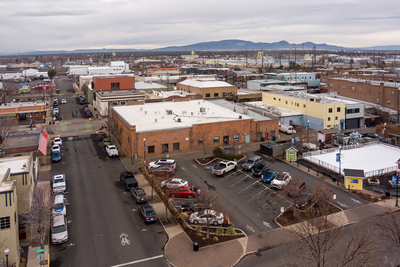 405 SW 6th St, Redmond, OR 97756 - Iconic Downtown Redmond Oregon ...