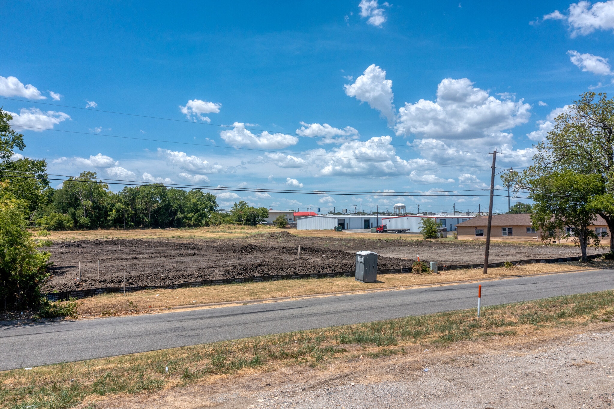 2410 N Frisco Rd, Sherman, TX 75090 - Texas Office Warehouse | LoopNet