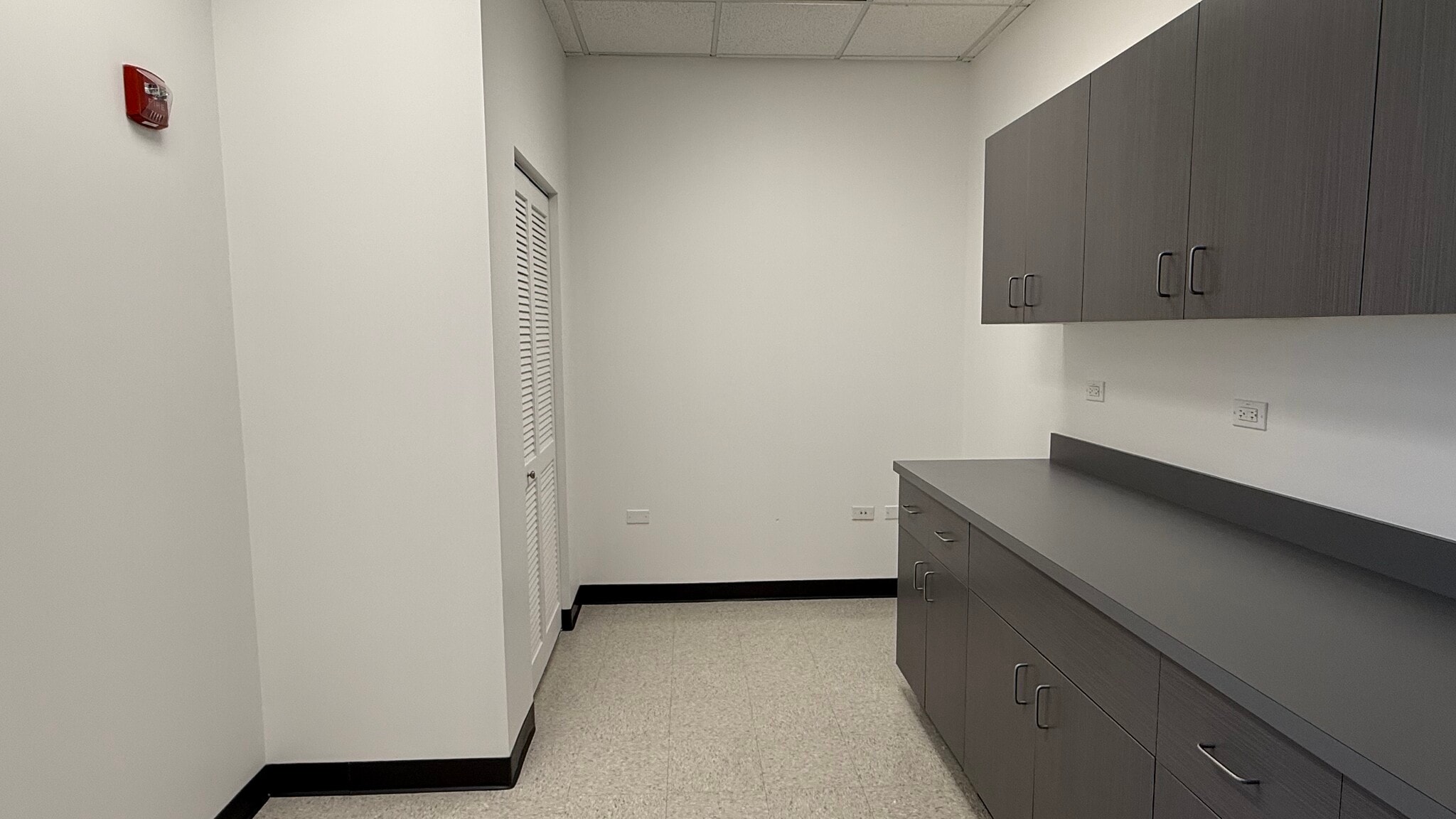 3375 Koapaka St, Honolulu, HI 96819 - AIPA | LoopNet