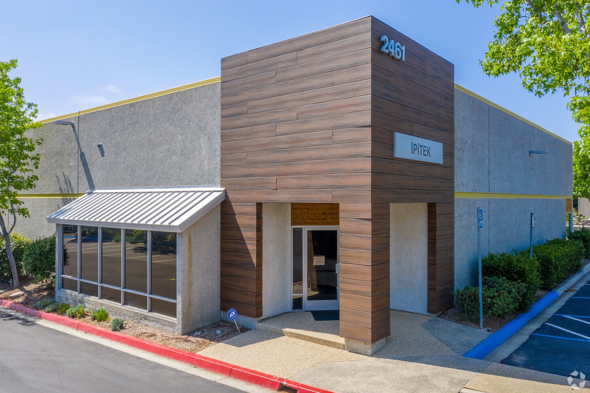 2431-2433 Impala Dr, Carlsbad, CA 92010 - Palomar Tech Center | LoopNet