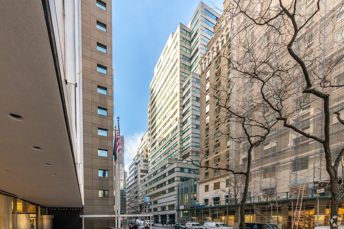 55 E 59th St, New York, NY 10022 - Delmonico Plaza | LoopNet