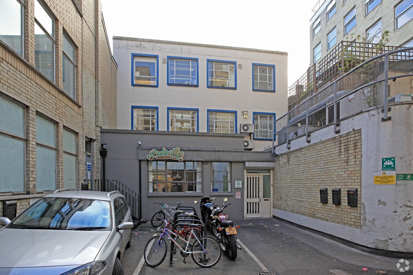 10 Chapone Pl, London, W1D 3BF | LoopNet