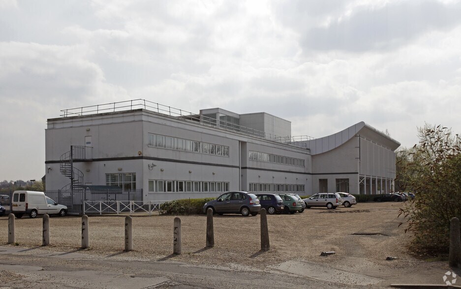 Wharf Rd, Chelmsford, CM2 6YT | LoopNet