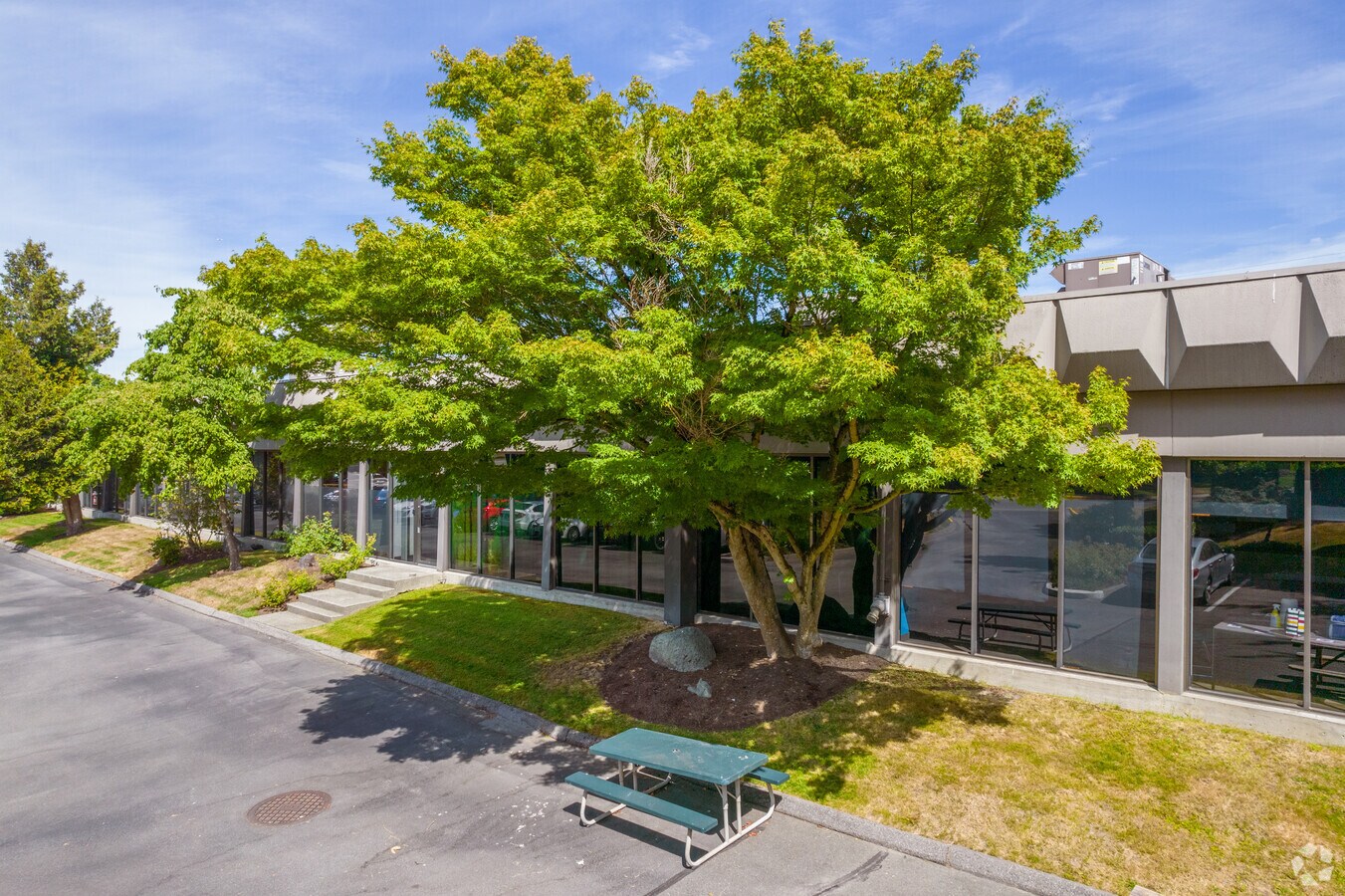 10200 Shellbridge Way, Richmond, BC V6X 2W7 | LoopNet