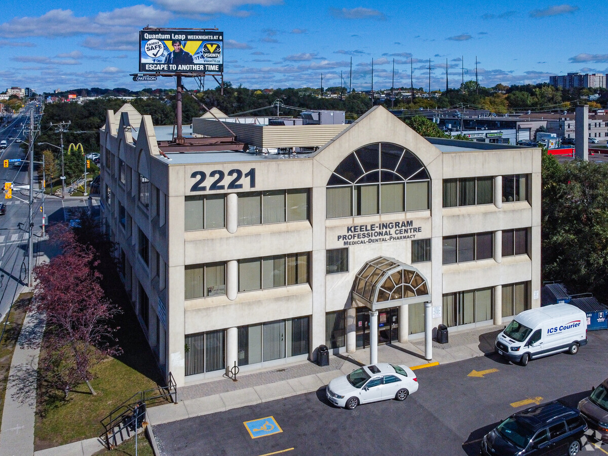 2221 Keele St, Toronto, ON M6M 3Z5 - Office for Lease | LoopNet
