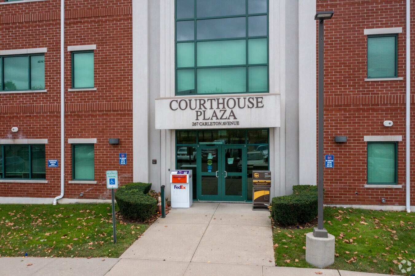 267 Carleton Ave, Central Islip, NY 11722 - Courthouse Plaza | LoopNet