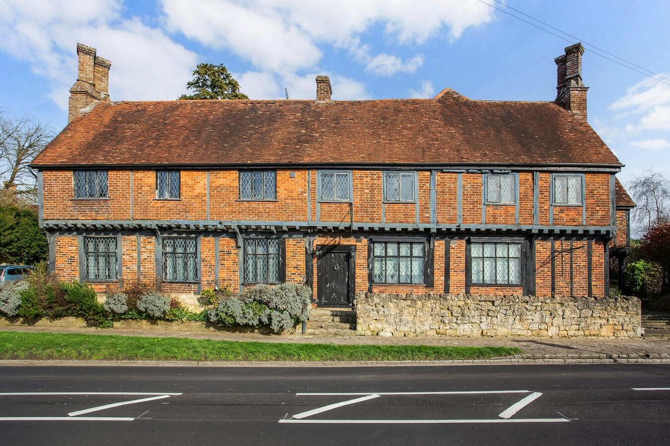70-72 High St, Aylesbury, HP22 4JS | LoopNet