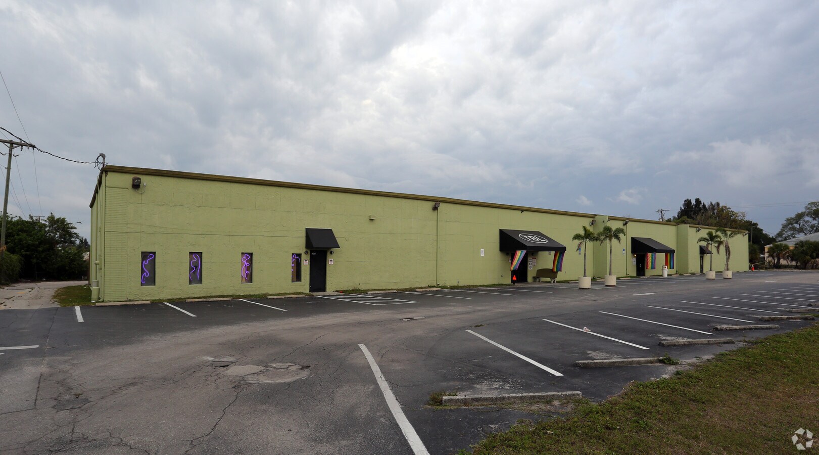 3086-3090 Evans Ave, Fort Myers, FL 33901 | LoopNet