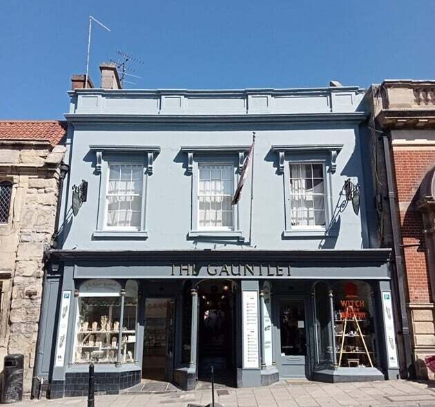 St John's Sq, Glastonbury, BA6 9QL | LoopNet
