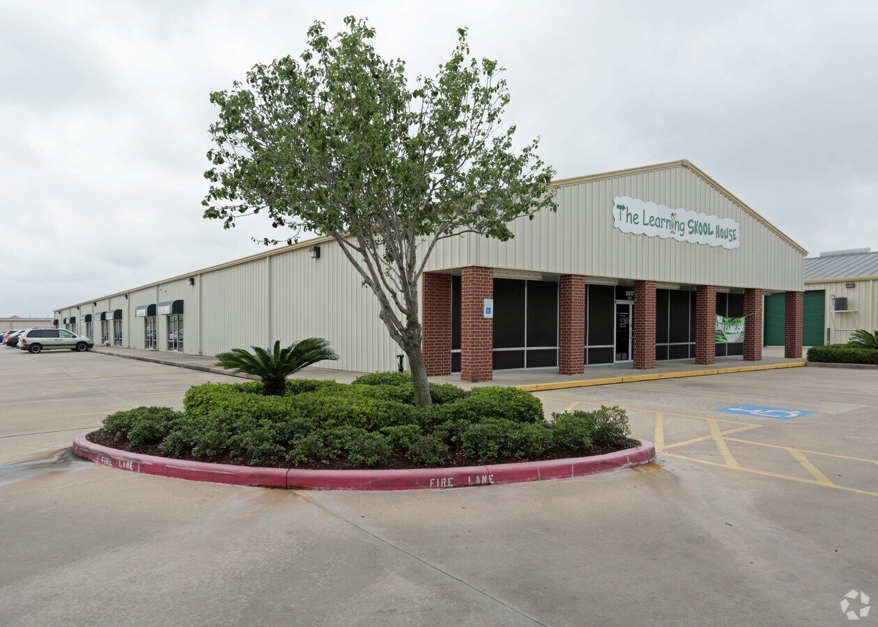 2817 Miller Ranch Rd, Pearland, TX 77584 | LoopNet