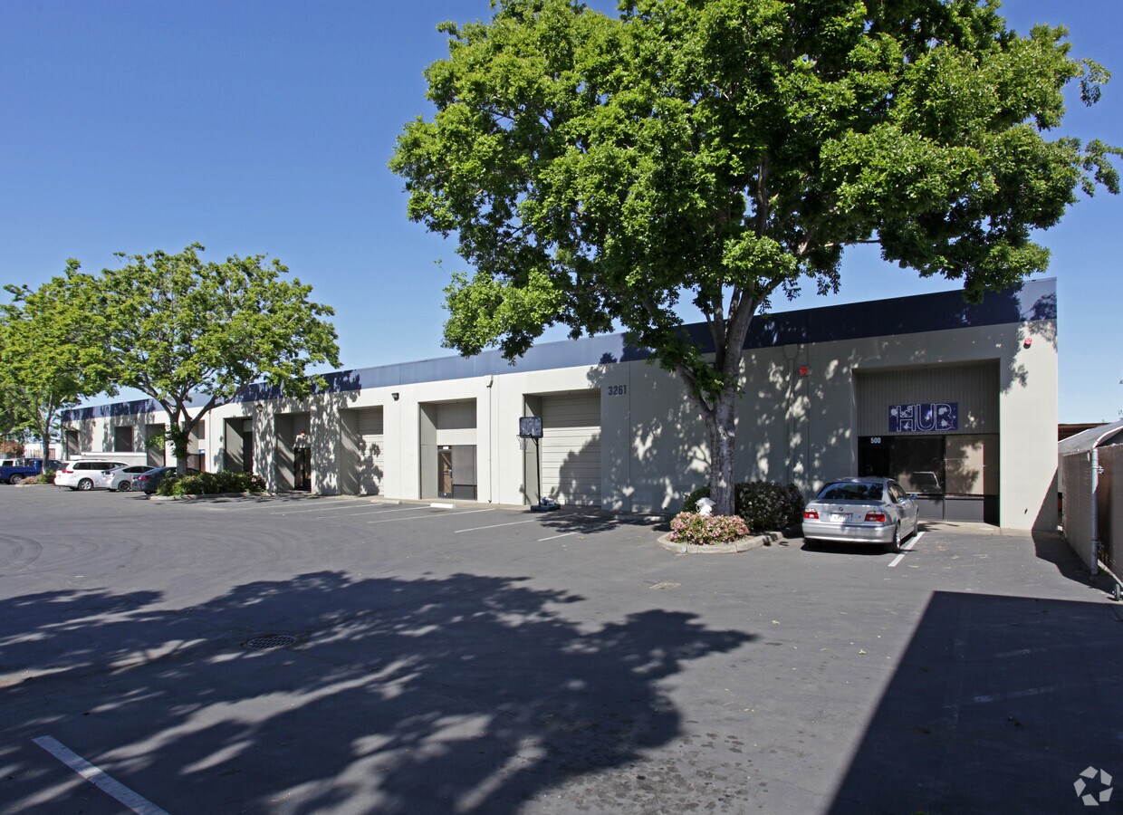 3261 Monier Cir, Rancho Cordova, CA 95742 | LoopNet