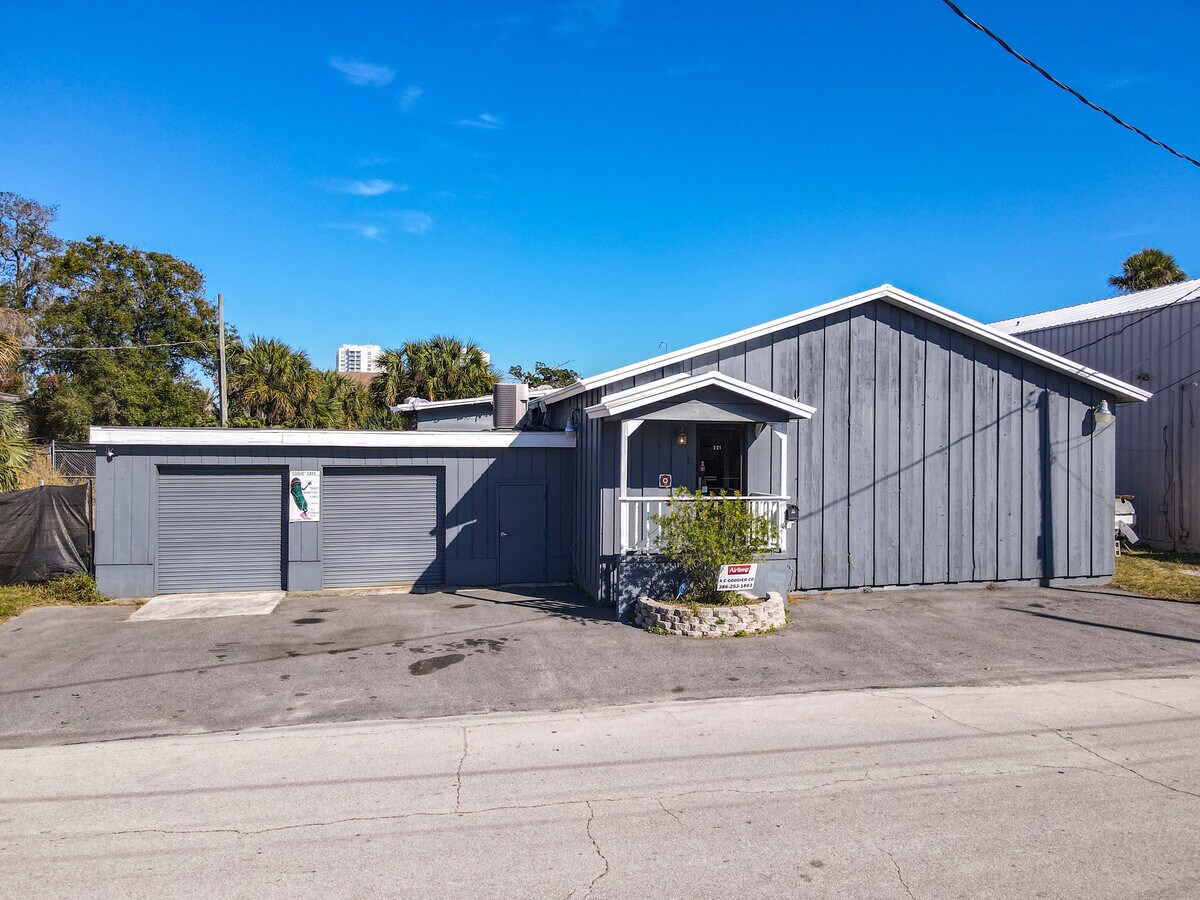 221 State Ave, Holly Hill, FL 32117 | LoopNet