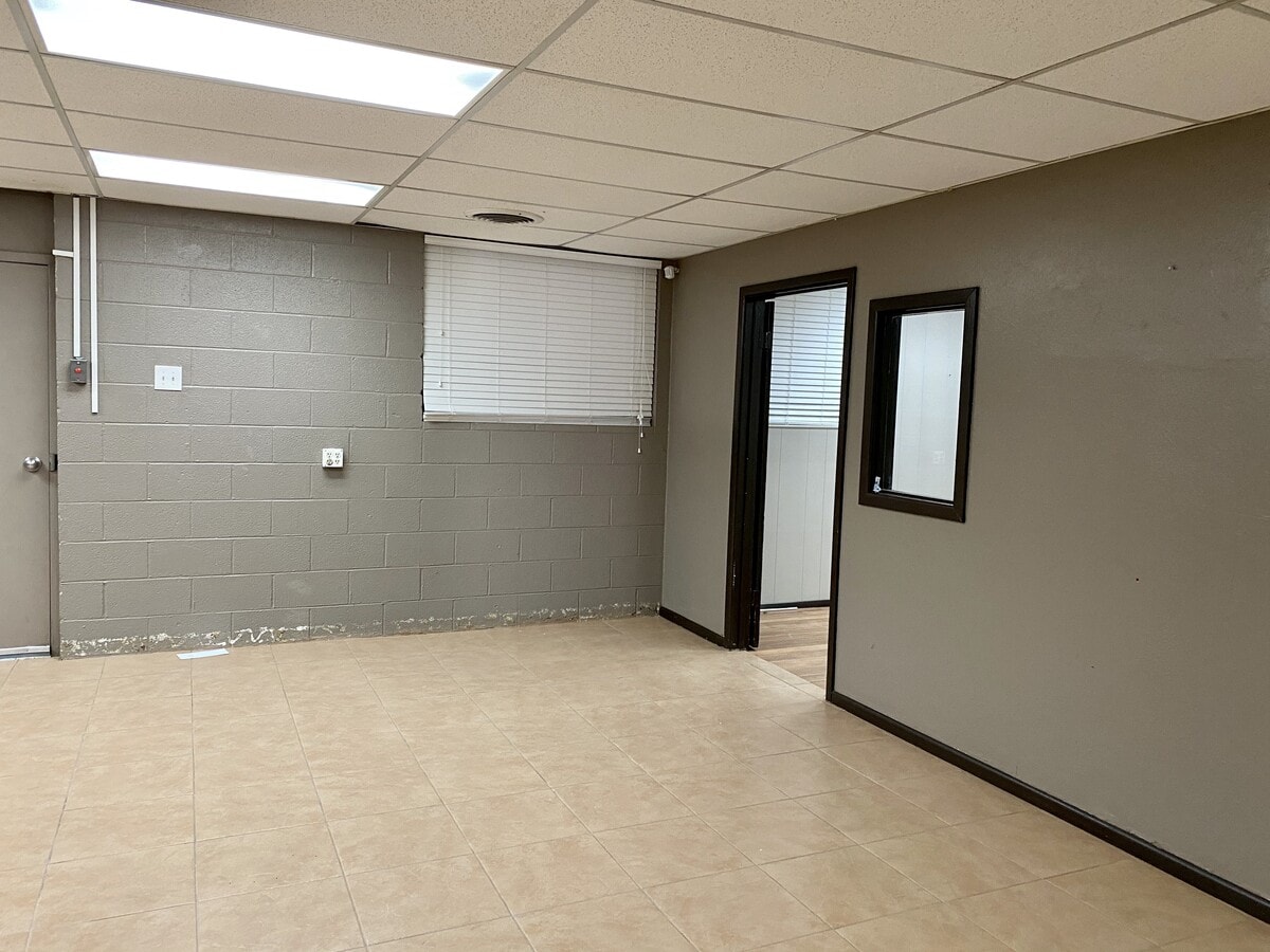 2123 Kermit Hwy, Odessa, TX 79761 | LoopNet