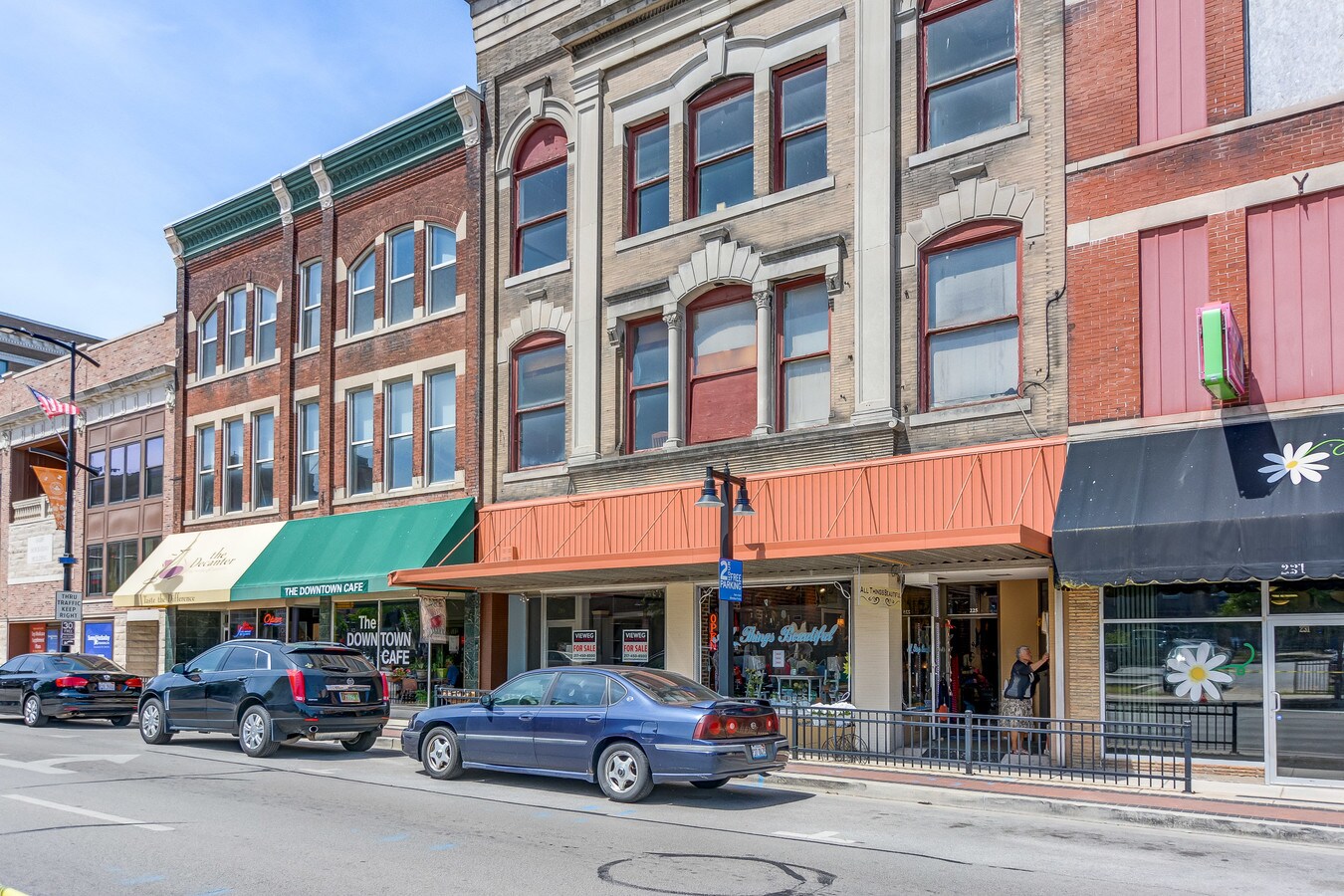 219 N Main St, Decatur, IL 62523 | LoopNet