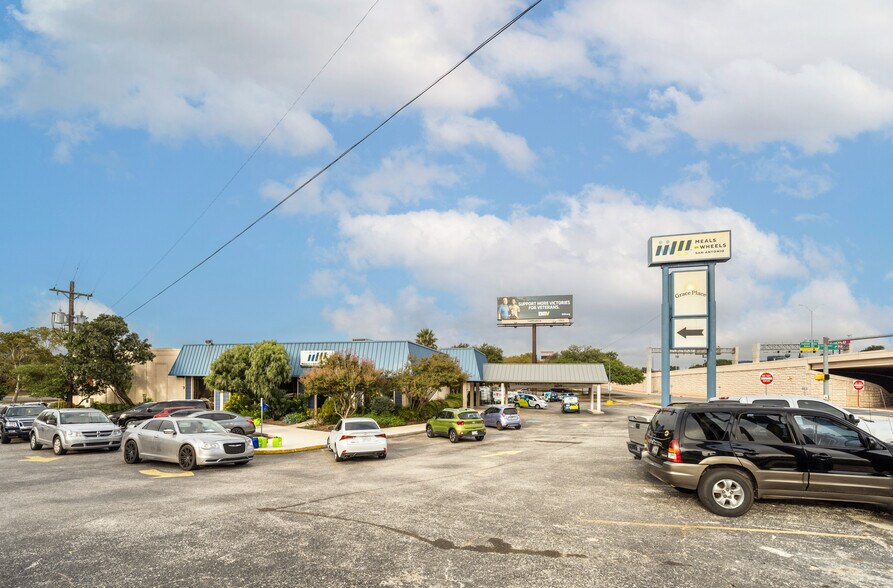 4306 NW Loop 410, San Antonio, TX 78229 - Retail for Sale | LoopNet