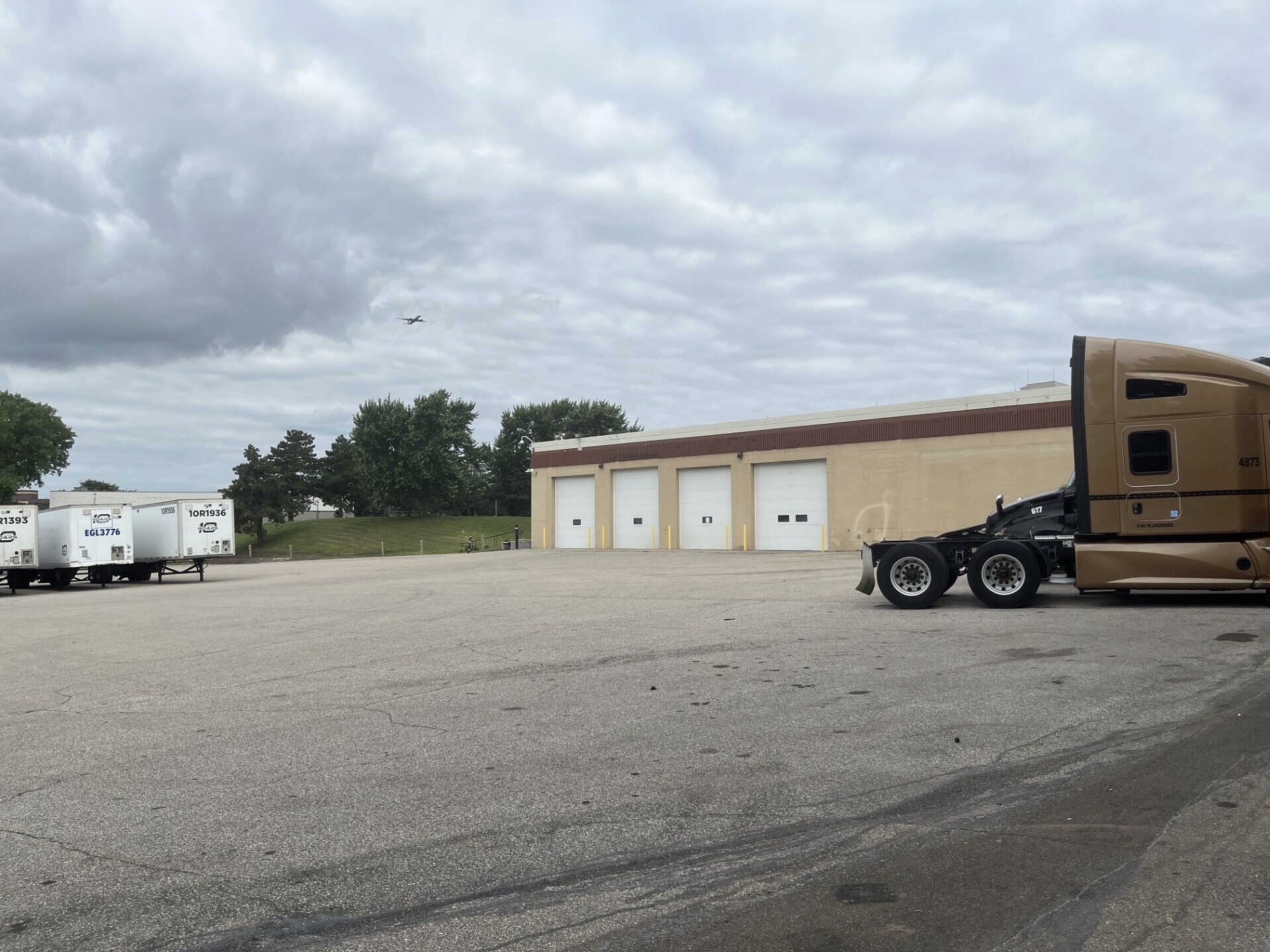 1256 Trapp Rd, Eagan, MN 55121 - UTC Aerospace Building | LoopNet