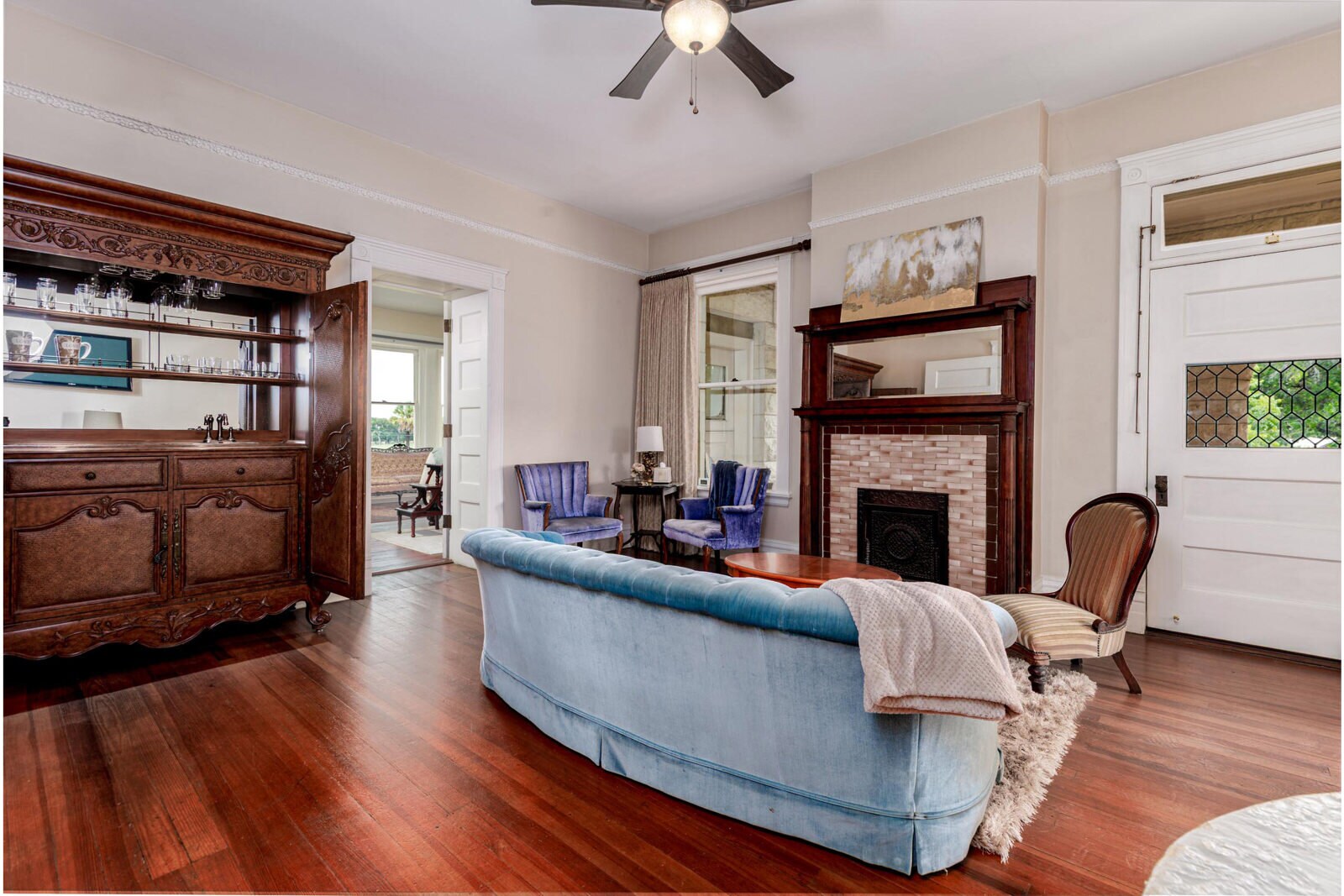 950 E Grayson St, San Antonio, TX 78208 - Lambermont Events | LoopNet