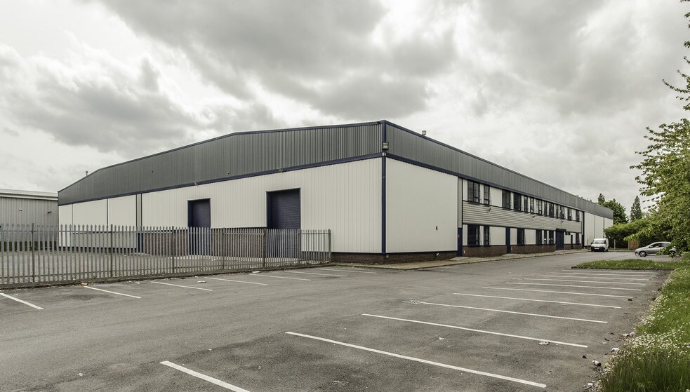 Lower Earley, Reading, BKS RG6 4UP - Gem Reading | LoopNet