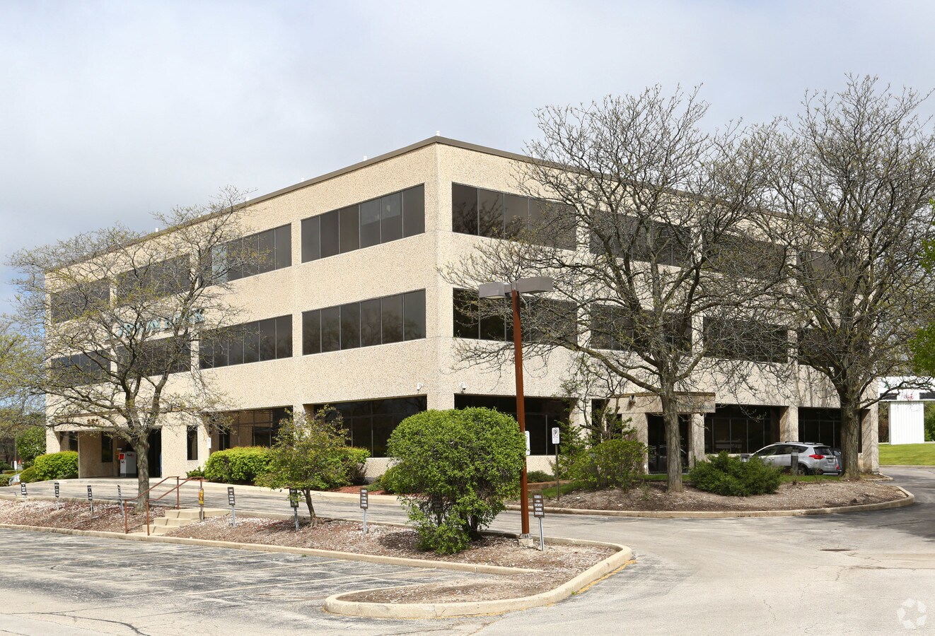 950 Milwaukee Ave, Glenview, IL 60025 | LoopNet