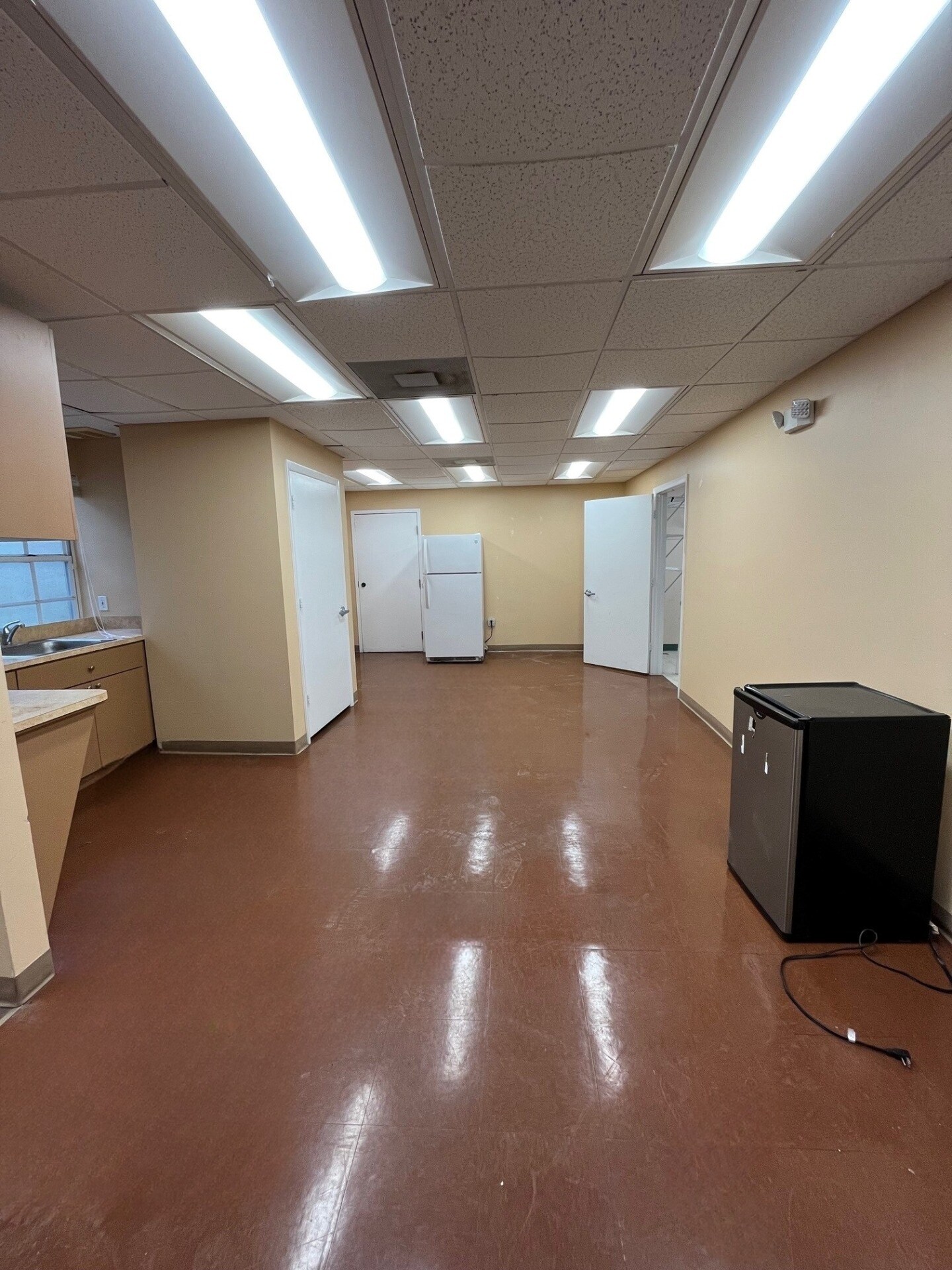 8391-8397 W Oakland Park Blvd, Sunrise, FL 33351 - Sunrise Medical Park ...