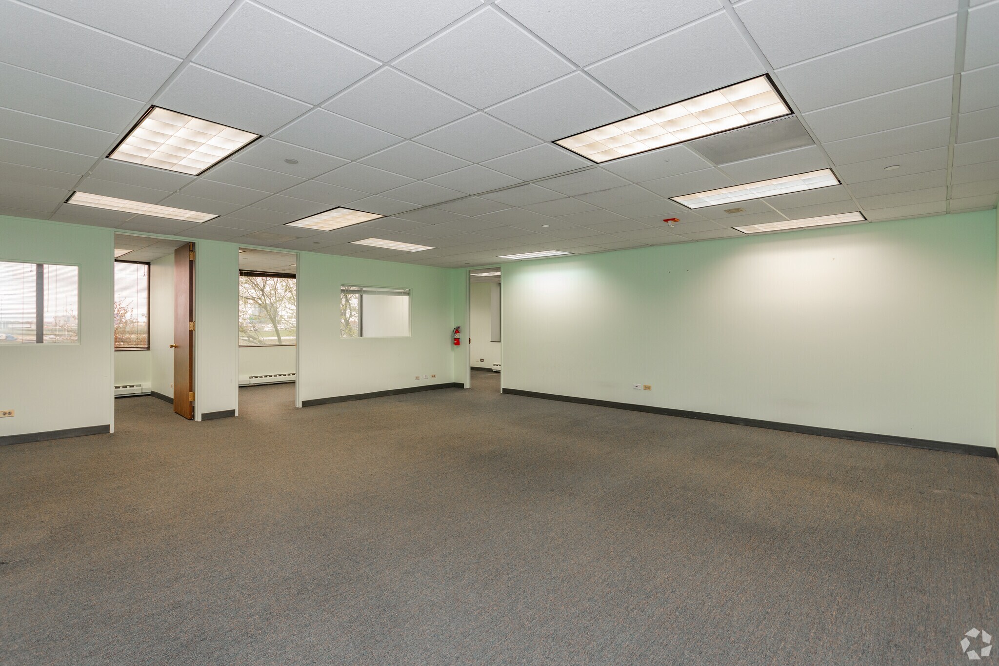 3701 Algonquin Rd, Rolling Meadows, IL 60008 - Crossroads | LoopNet.com