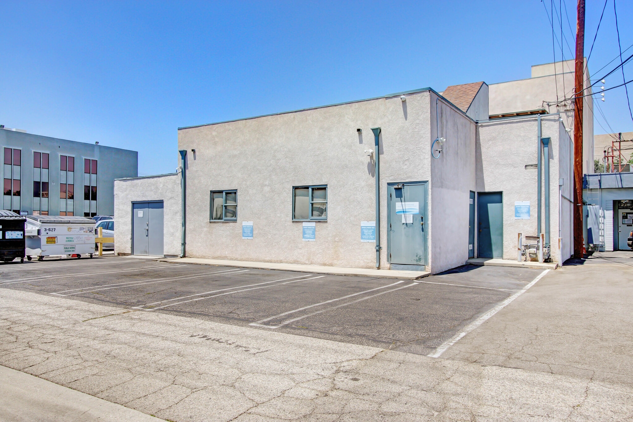 4404 W Riverside Dr, Burbank, CA 91505 | LoopNet