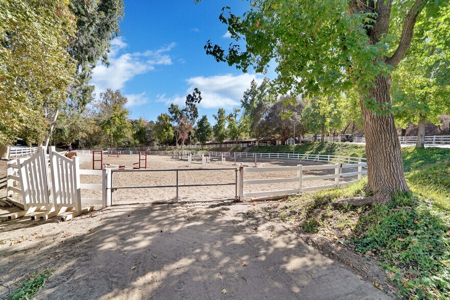6352 E Nohl Ranch Rd, Anaheim, CA 92807 - Anaheim Hills Saddle Club ...