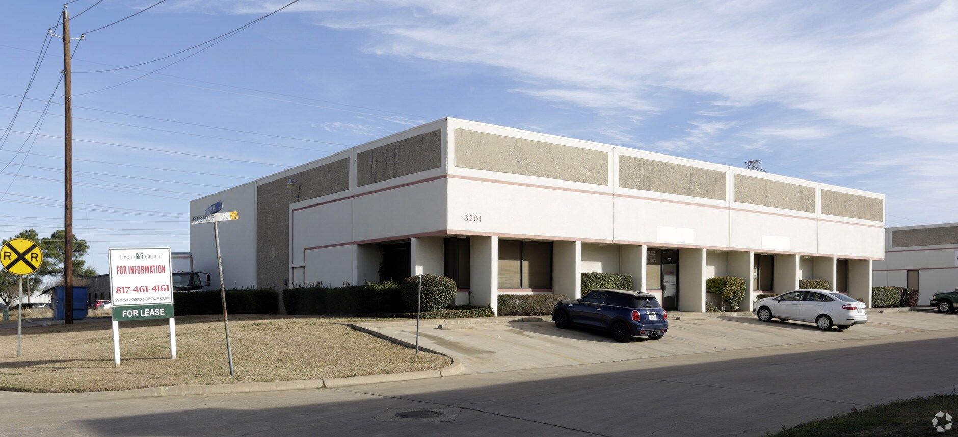 3201 Bishop Dr, Arlington, TX 76010 | LoopNet