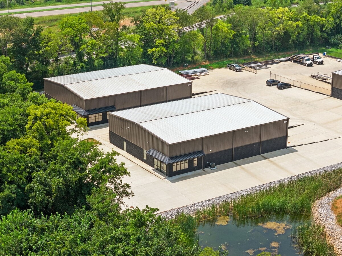 1170 Dunlop Ln, Clarksville, TN 37043 - Dunlop Building 300 | LoopNet