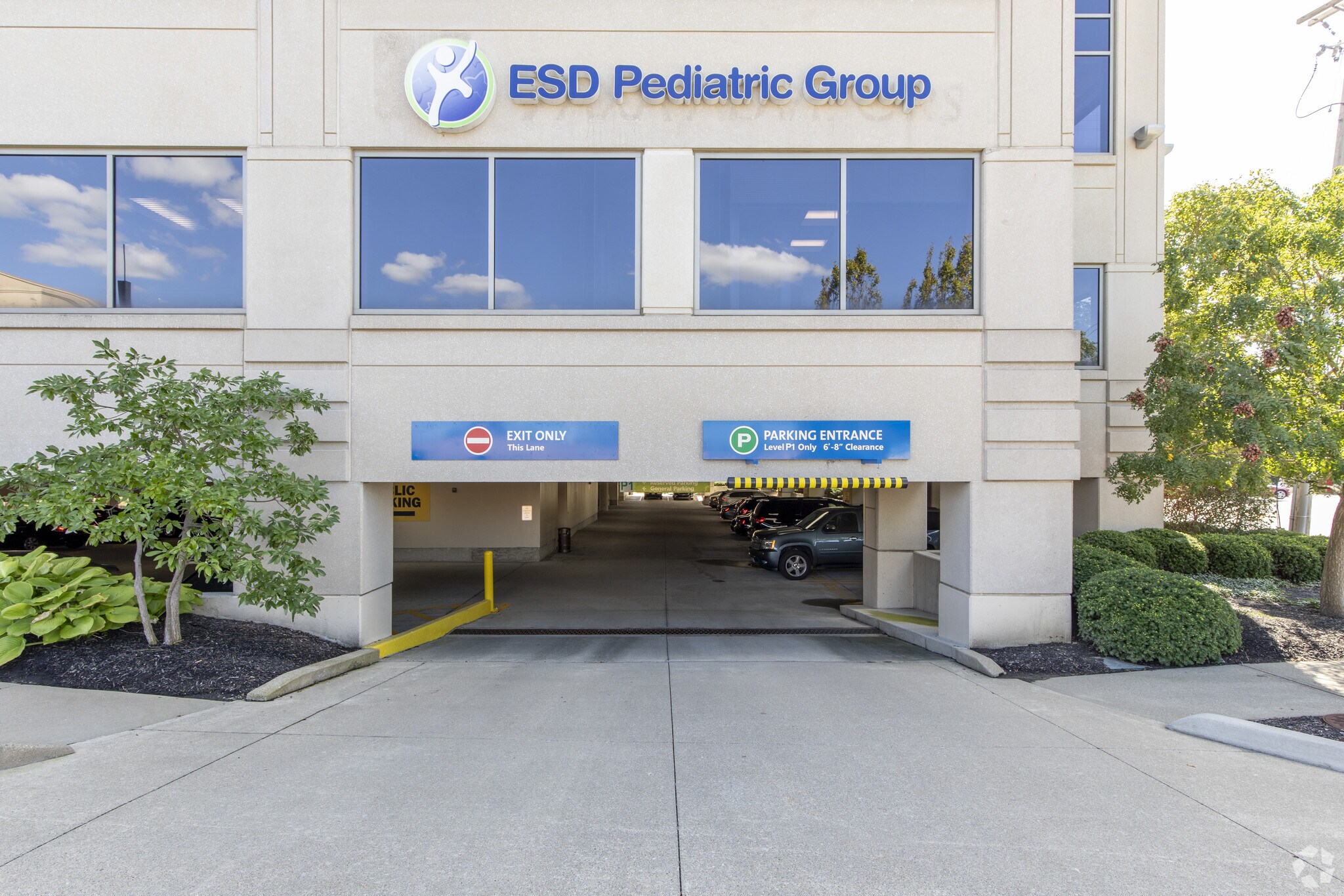 4000 Smith Rd, Cincinnati, OH 45209 - Cornerstone at Norwood | LoopNet.com