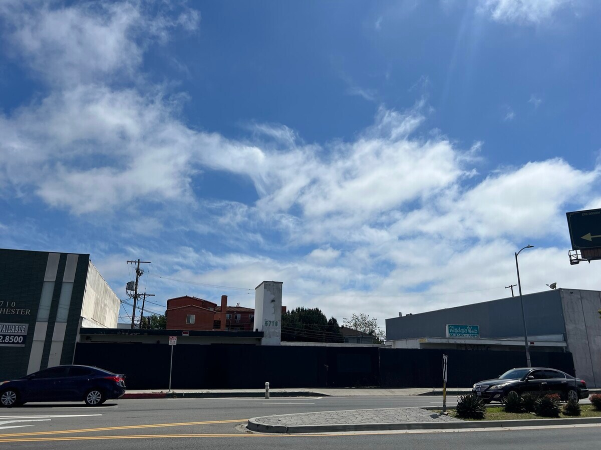 5716 W Manchester Ave, Los Angeles, CA 90045 | LoopNet