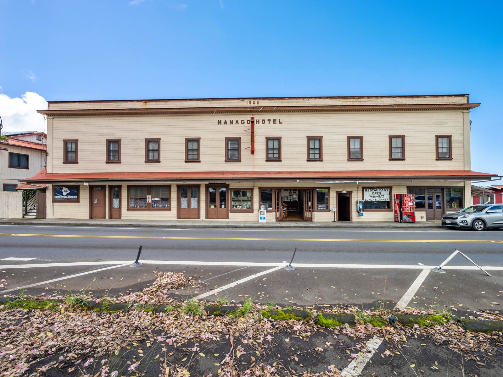 82-6151 Hawaii Belt Rd, Captain Cook, HI 96704 - Manago Hotel | LoopNet