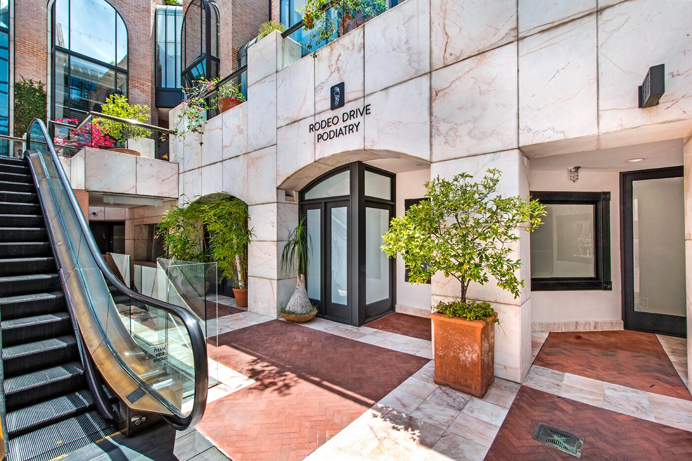 413-445 N Rodeo Dr, Beverly Hills, CA 90210 - The Rodeo Collection ...