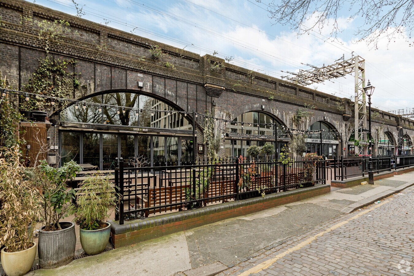 Paradise Row, London, LND E2 9LE | LoopNet