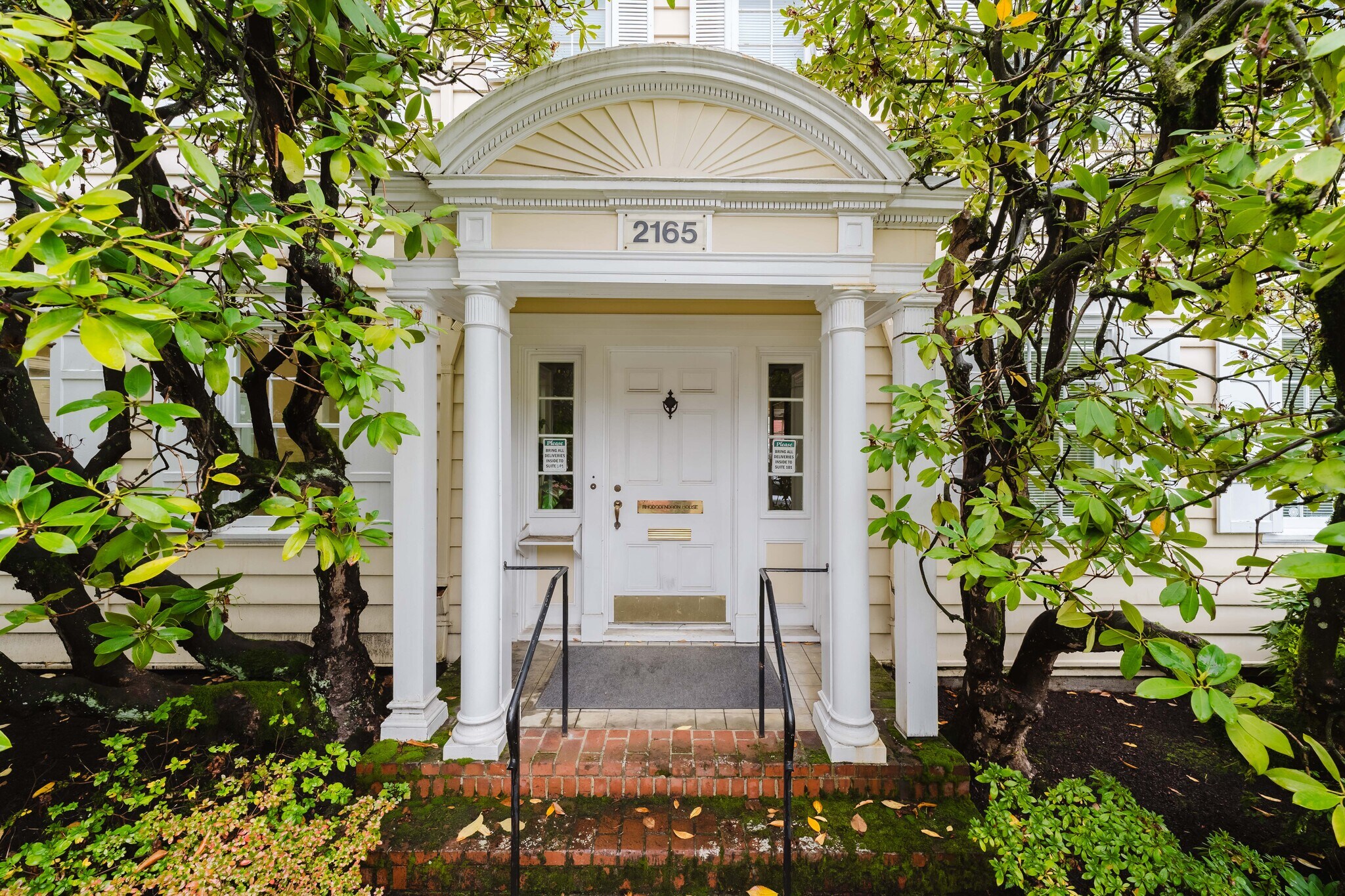 2165 SW Main St, Portland, OR 97205 - Office for Sale | LoopNet